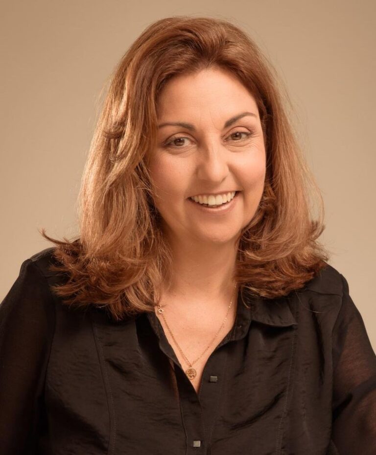 Autora ensina a acolher, entender e transformar emoções cotidianas